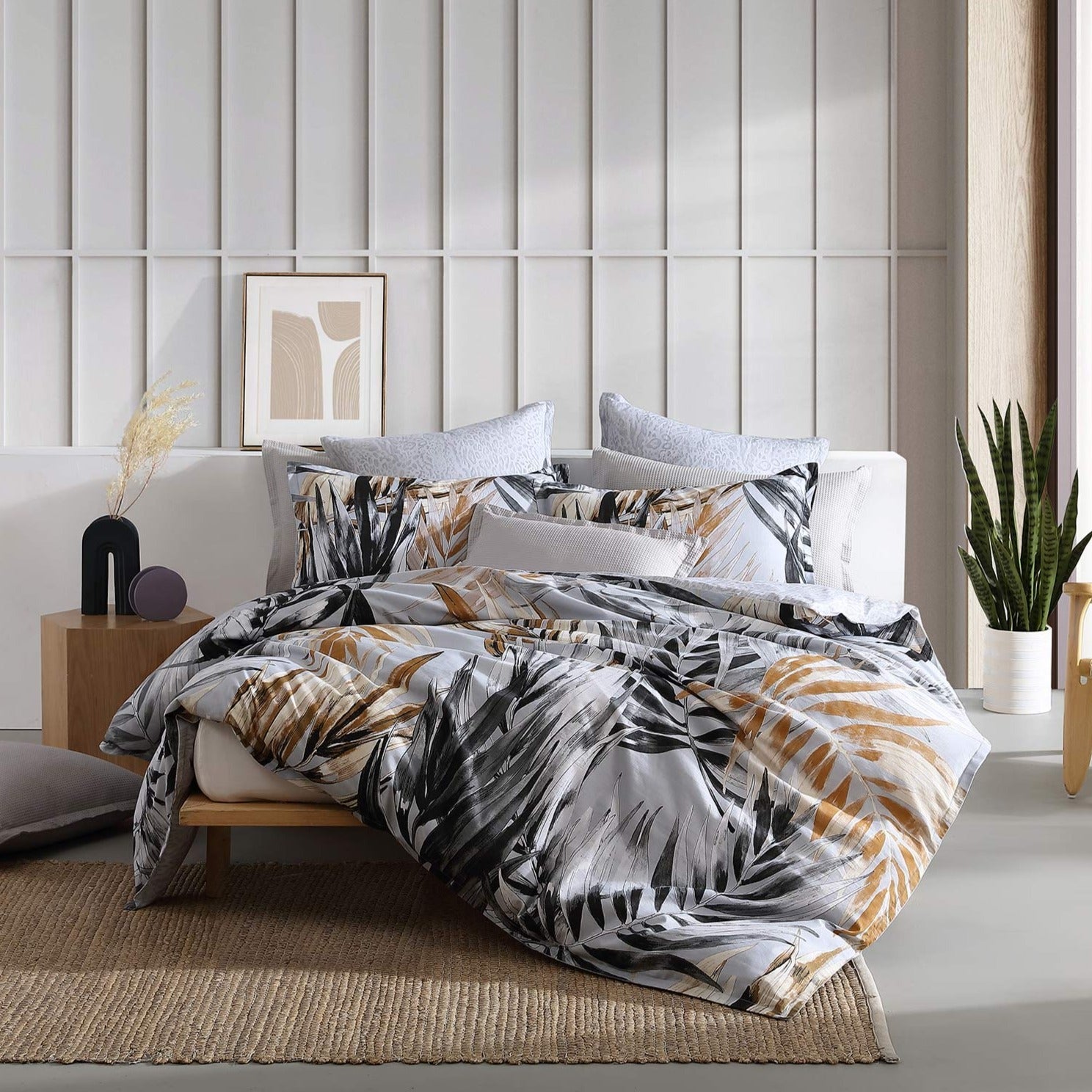 Logan & Mason LAGUNA NATURAL QUILT COVER SET – Big Bedding Australia