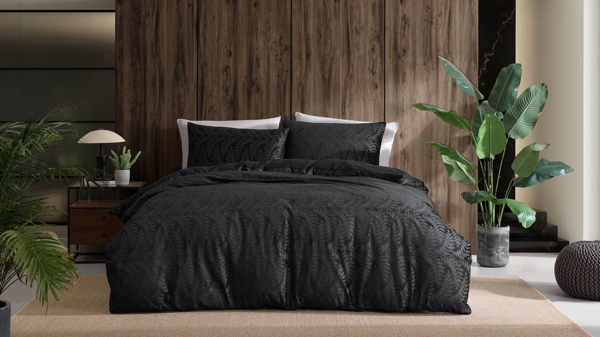 ARDOR BOUDOIR "Rui" EMBOSSED VELVET QUILT COVER SET